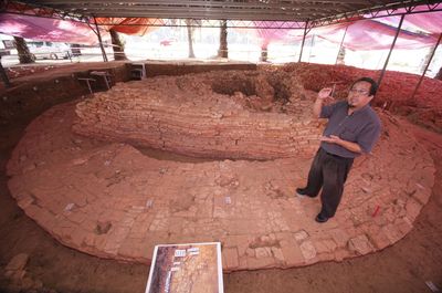 Un monumento a Sungai Batu – Il Fatto Storico